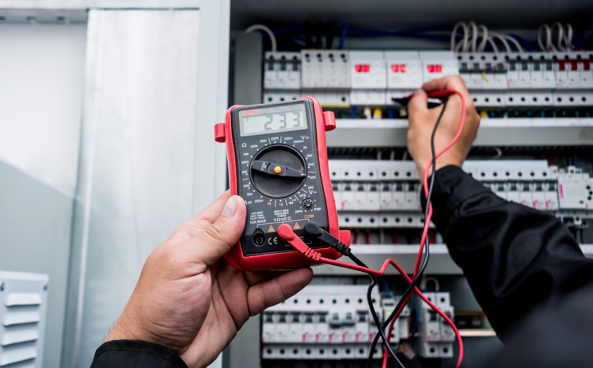 Jak używać multimetru? - Botland